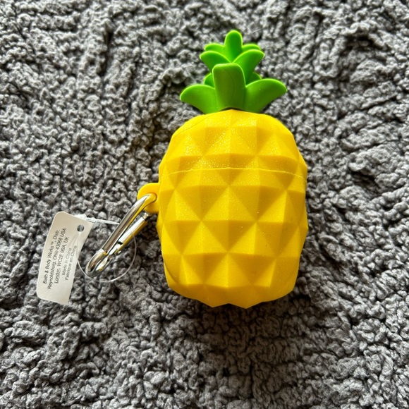 Bath & Body Works | Bath & Body | Nwt Vs Pineapple Pocket Bac Holder ...